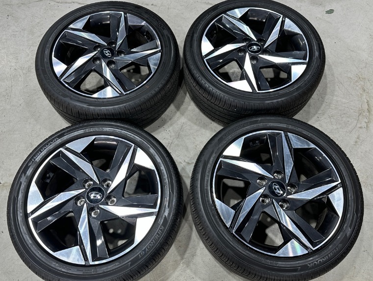 아반떼CN7 17인치 휠타이어 한대분